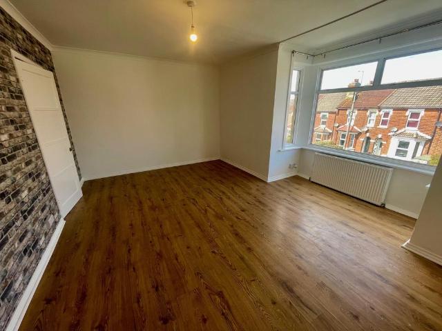 2 bedroom maisonette to rent