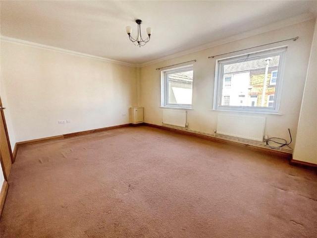 2 bedroom maisonette to rent
