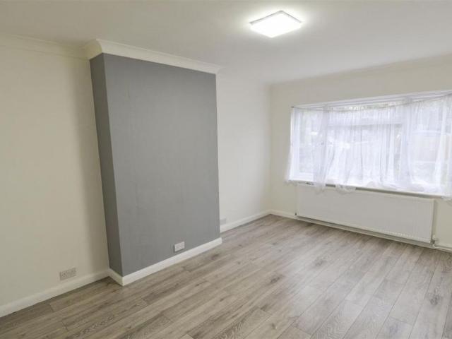 2 bedroom maisonette to rent