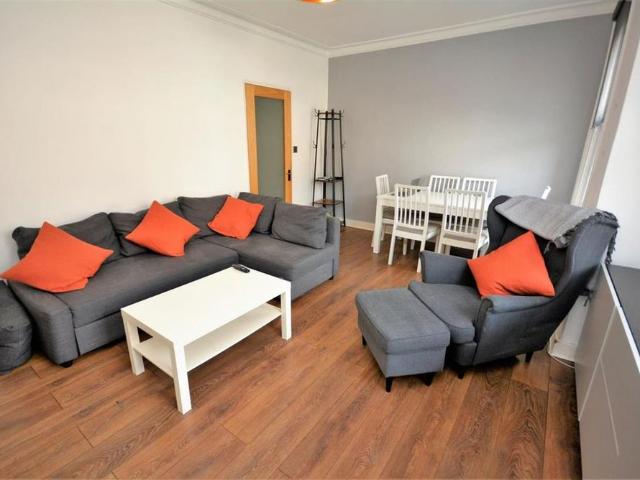 2 bedroom maisonette to rent