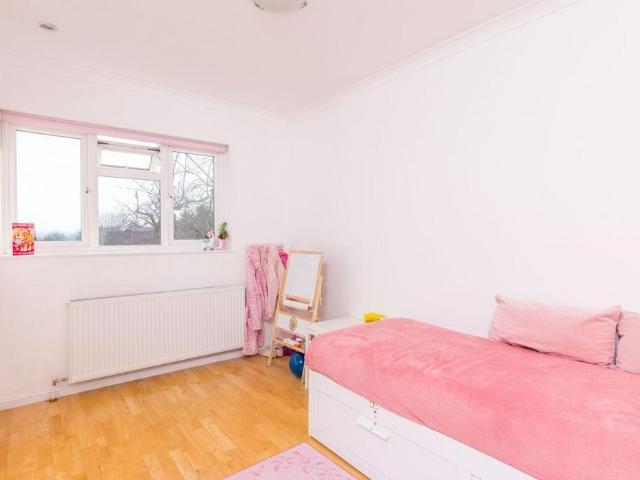 2 bedroom maisonette to rent