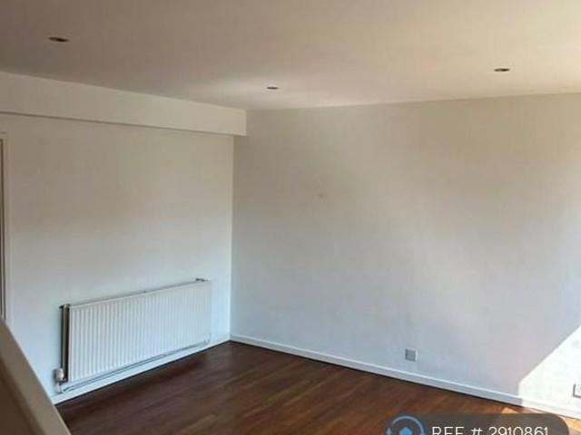 2 bedroom maisonette to rent