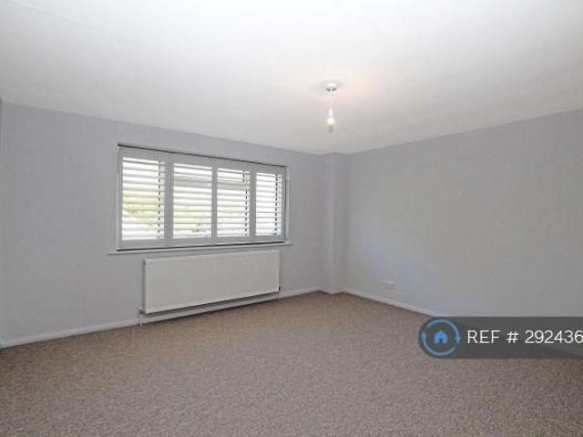 2 bedroom maisonette to rent