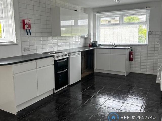 2 bedroom maisonette to rent