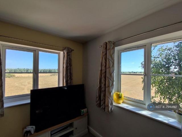 2 bedroom maisonette to rent