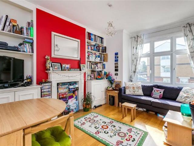 2 bedroom maisonette to rent