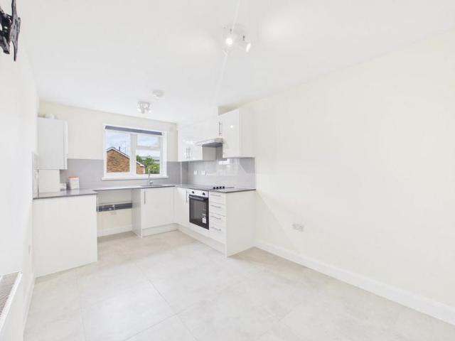 2 bedroom maisonette to rent