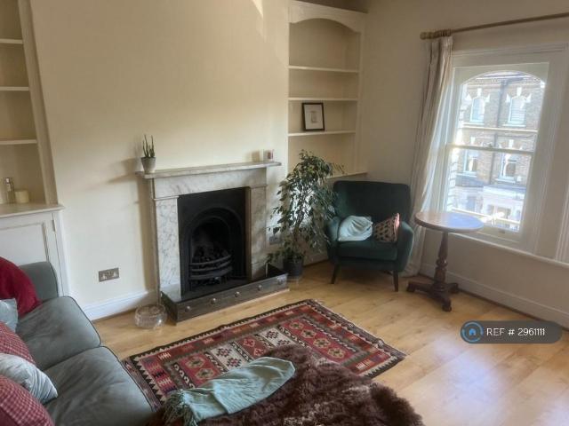 2 bedroom maisonette to rent
