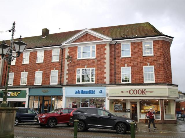 2 bedroom maisonette to rent