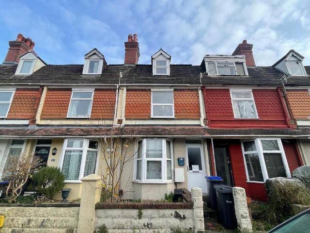 2 bedroom maisonette to rent