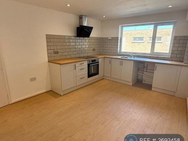 2 bedroom maisonette to rent