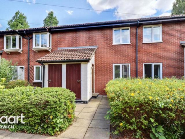 2 bedroom maisonette to rent