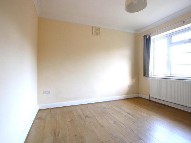 2 bedroom maisonette to rent