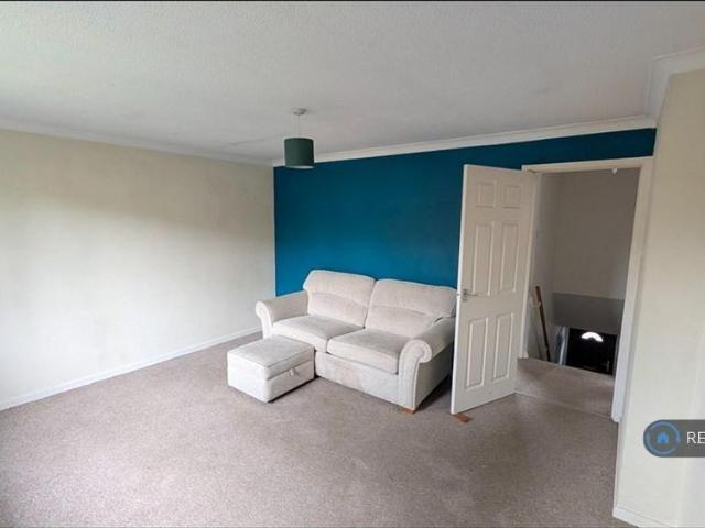 2 bedroom maisonette to rent