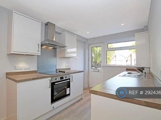 2 bedroom maisonette to rent