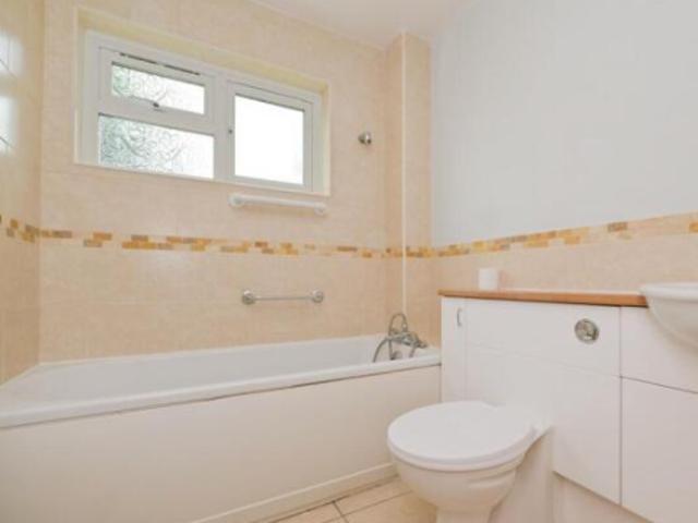 2 bedroom maisonette to rent
