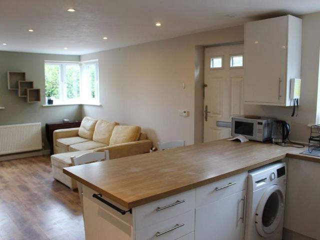 2 bedroom maisonette to rent