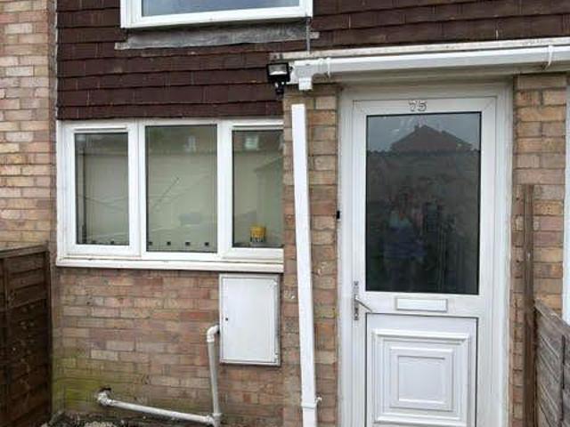 2 bedroom maisonette to rent