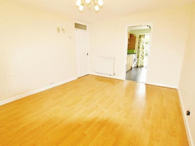 2 bedroom maisonette to rent