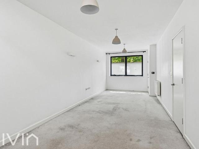 2 bedroom maisonette to rent
