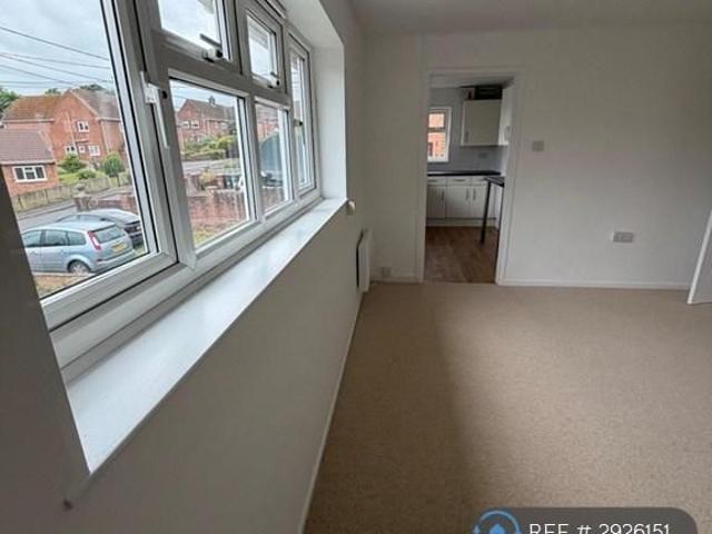 2 bedroom maisonette to rent