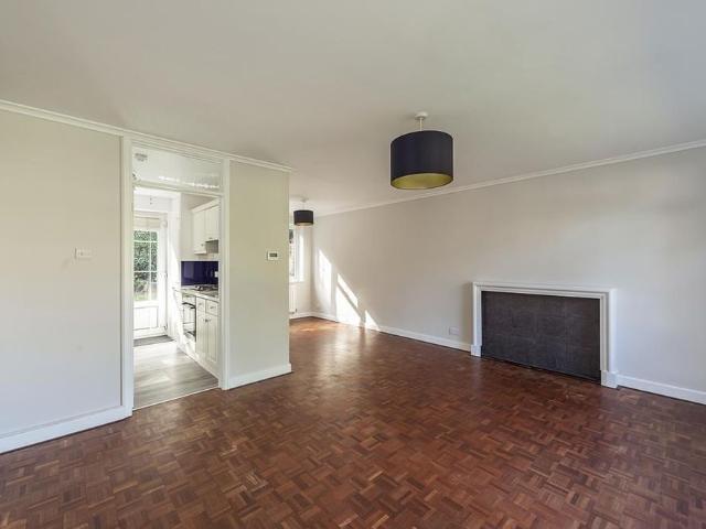 2 bedroom maisonette to rent