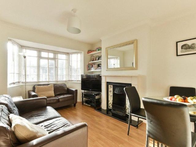 2 bedroom maisonette to rent