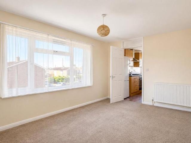 2 bedroom maisonette to rent