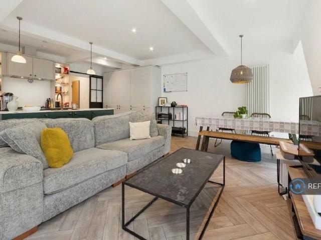 2 bedroom maisonette to rent