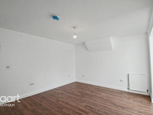 2 bedroom maisonette to rent