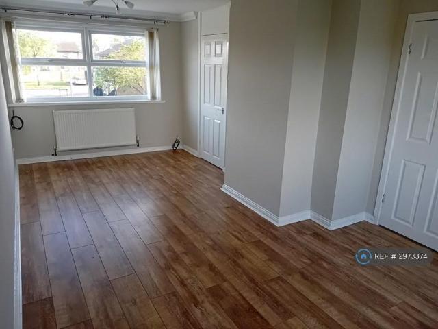 2 bedroom maisonette to rent