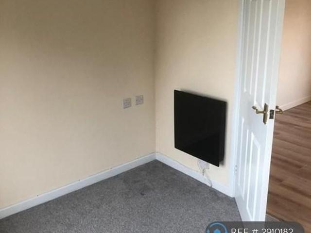 2 bedroom maisonette to rent