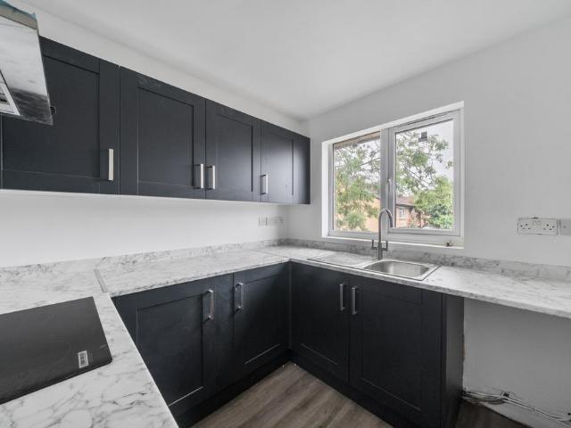 2 bedroom maisonette to rent