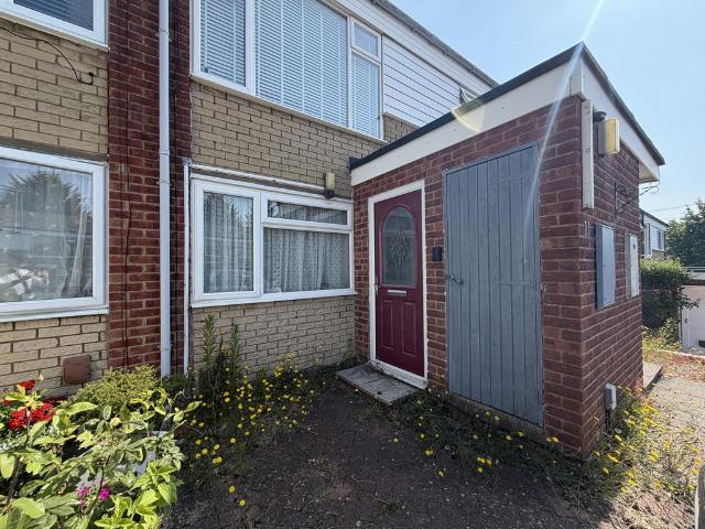 2 bedroom maisonette to rent