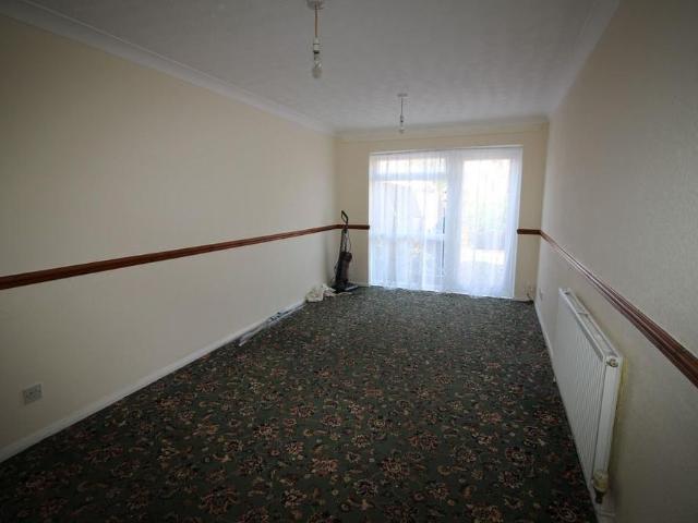 2 bedroom maisonette to rent