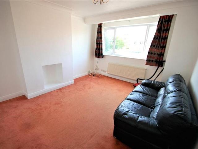 2 bedroom maisonette to rent