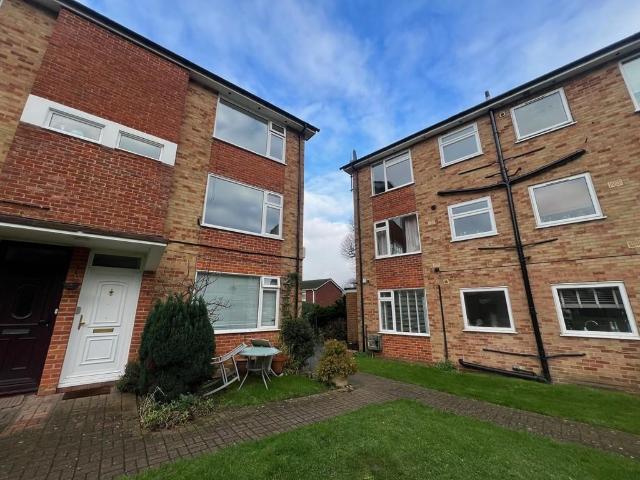 2 bedroom maisonette to rent