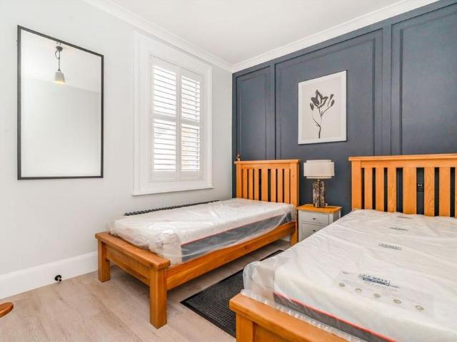 2 bedroom maisonette to rent