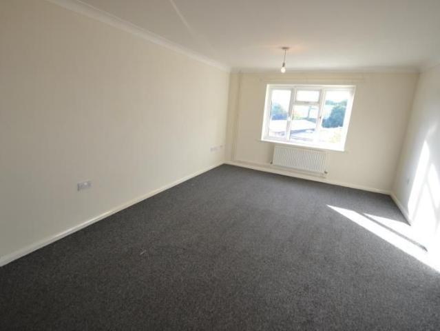 2 bedroom maisonette to rent