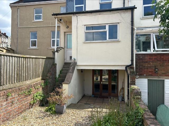 2 bedroom maisonette to rent