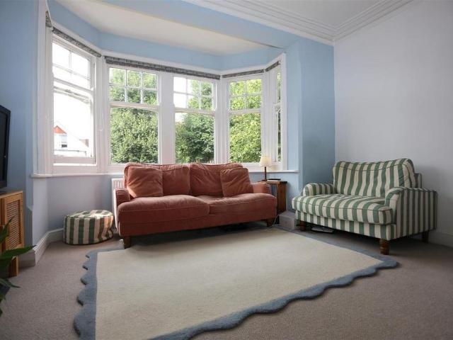 2 bedroom maisonette to rent