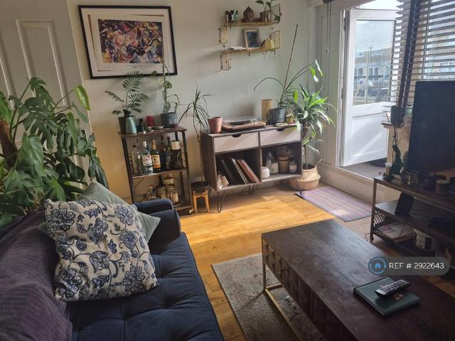 2 bedroom maisonette to rent