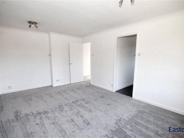 2 bedroom maisonette to rent