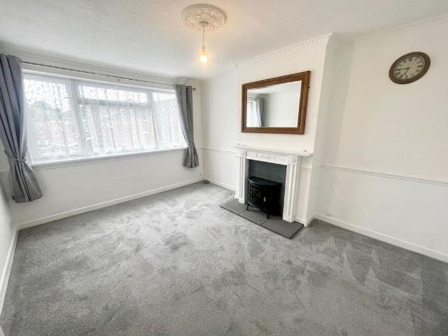 2 bedroom maisonette to rent