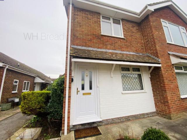 2 bedroom maisonette to rent