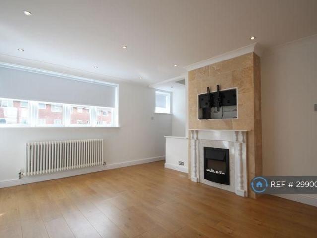 2 bedroom maisonette to rent