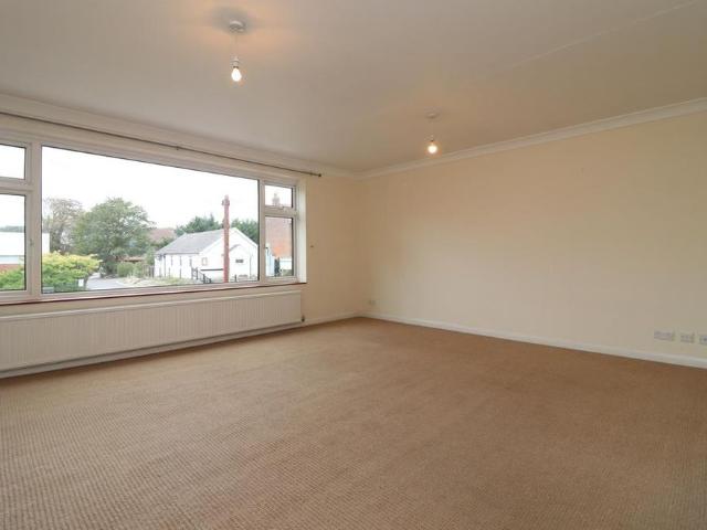 2 bedroom maisonette to rent