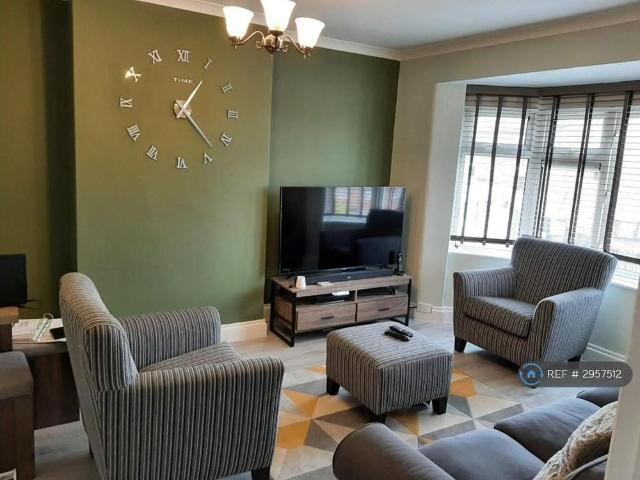 2 bedroom maisonette to rent