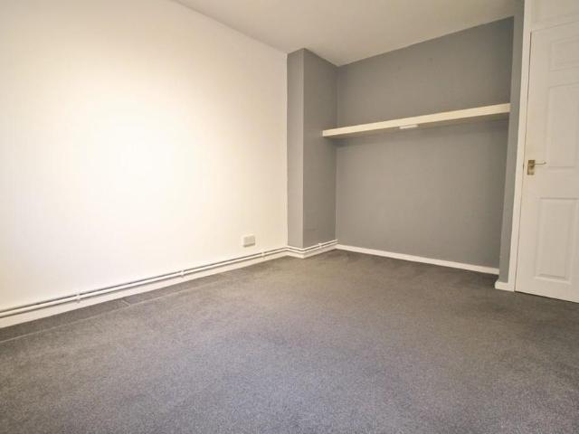 2 bedroom maisonette to rent