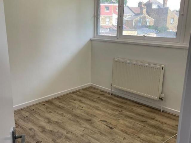 2 bedroom maisonette to rent
